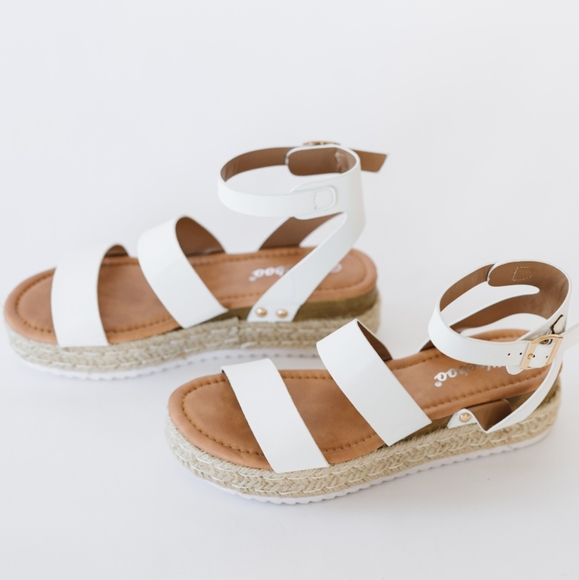 Weeboo | Shoes | Nwt Weeboo On The Doorstep Espadrille Platform Sandals ...